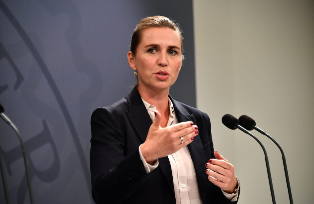 Danmarks statsminister Mette Frederiksen (S) och justitieminister Nick ...