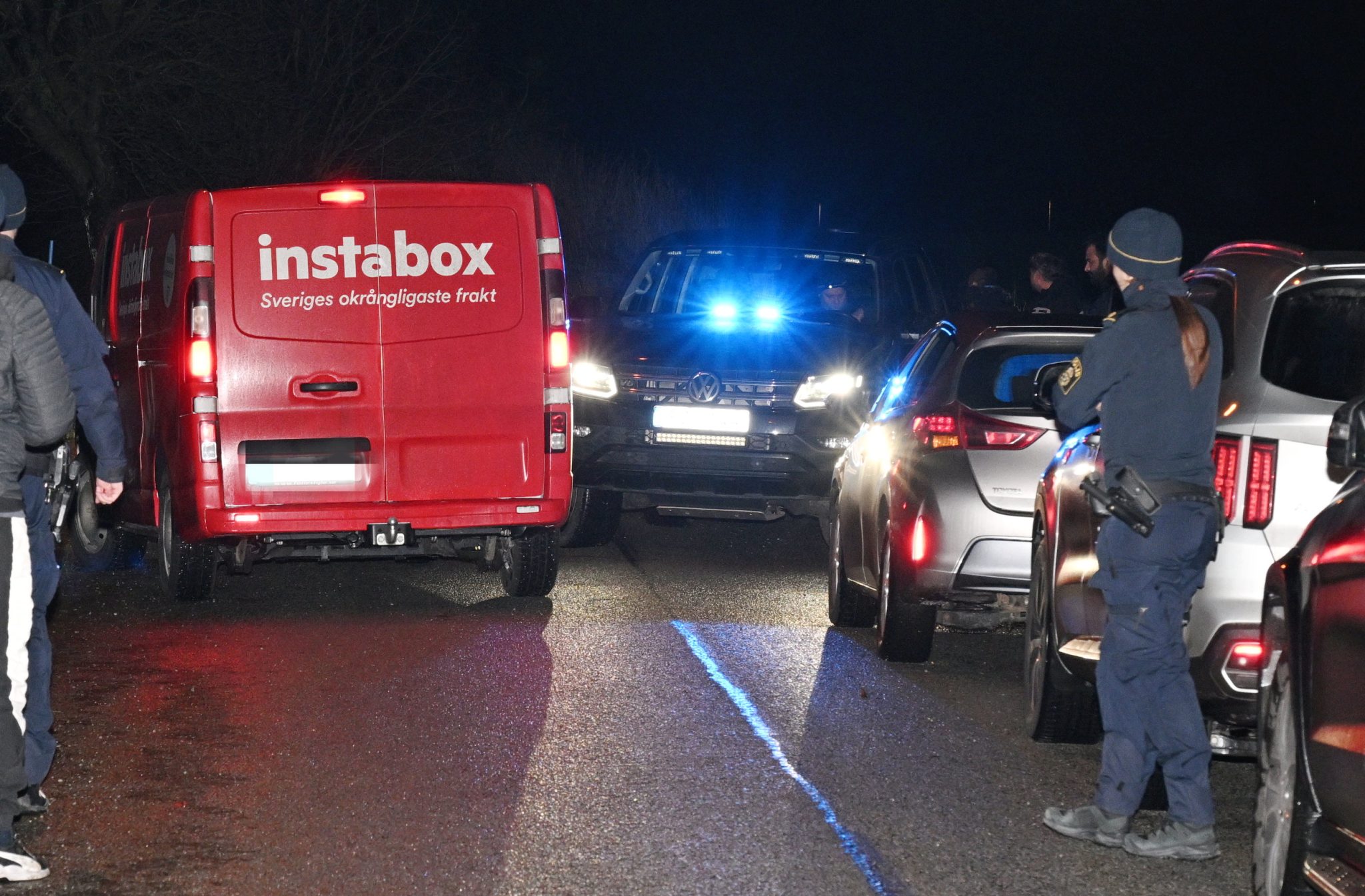 Budbil med nycklarna i stals på Thomsons väg Rosengård - PPPress.se