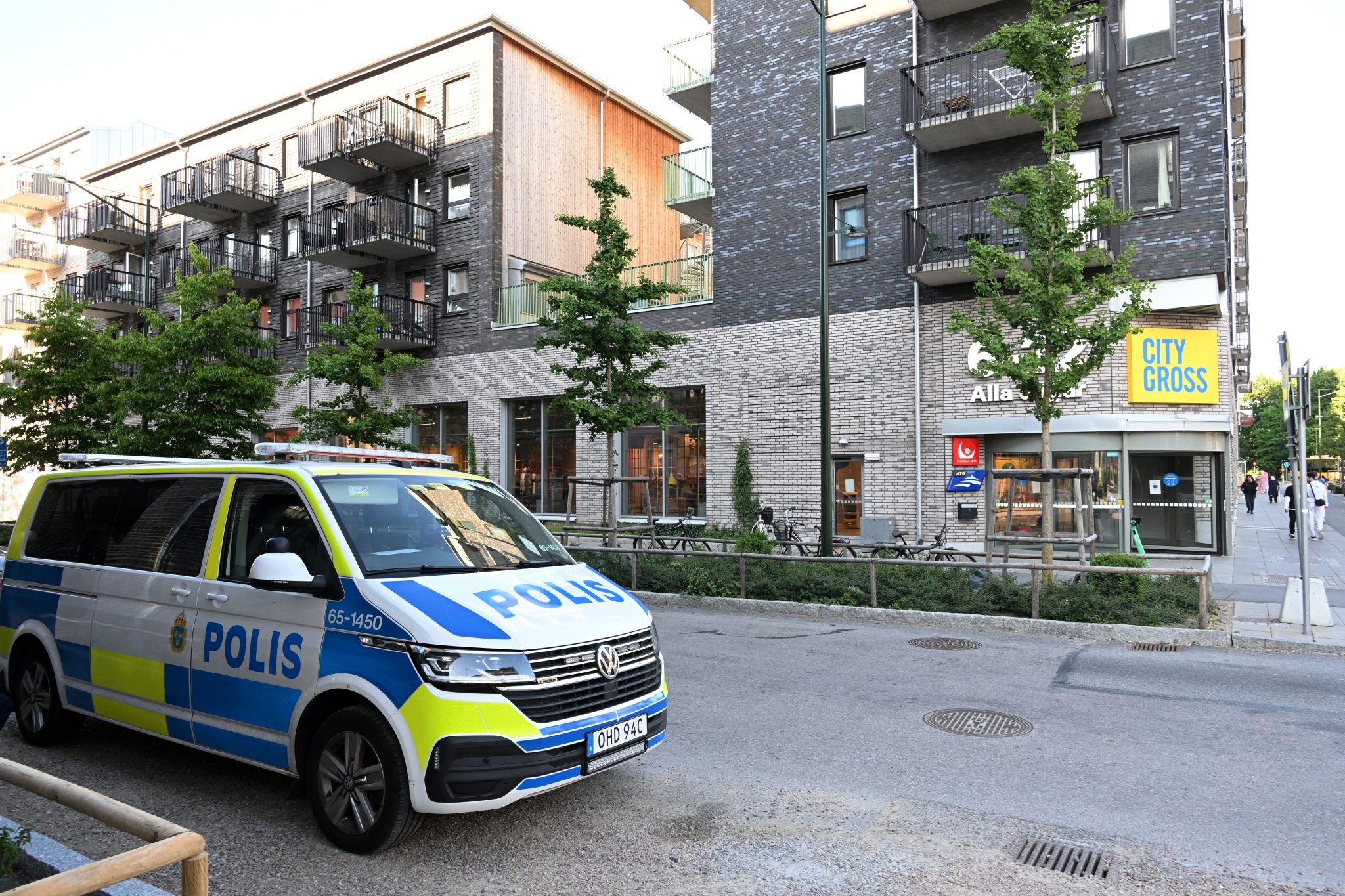 En svårt skadad efter mordförsök vid entrén till City Gross på Hyllie ...
